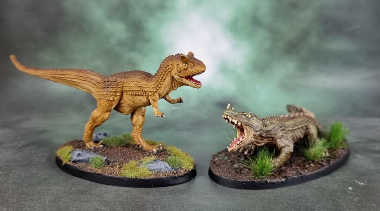 Reaper Bones Black 44080: Carnotaurus, 44068: Hornslasher (Monster ...